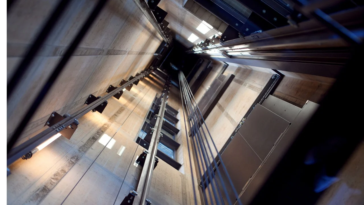 Efficient Elevator, Escalator, and Moving Walkway Technology | Modern ...